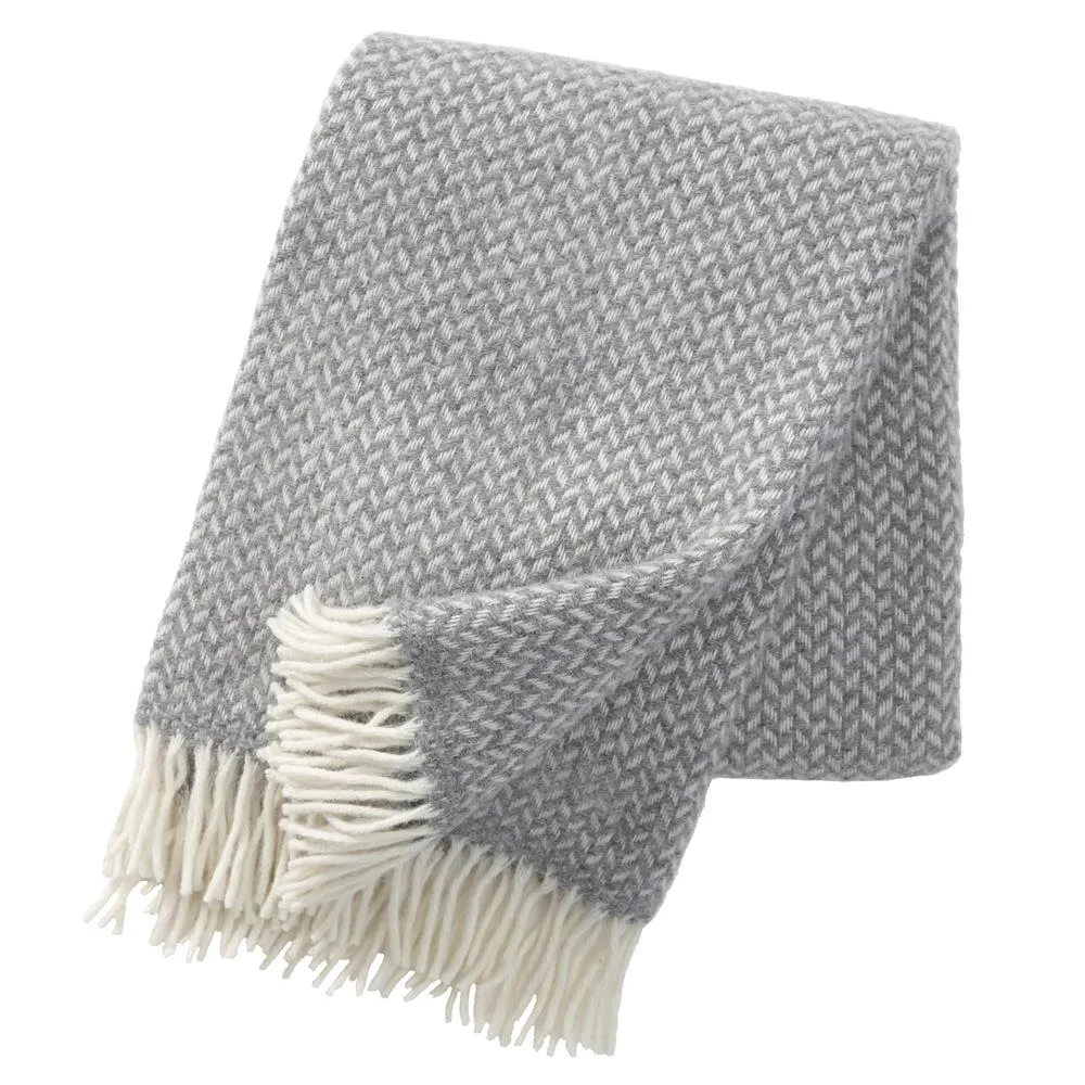 Polka wollen plaid van Klippan Yllefabrik - NordicNest.nl